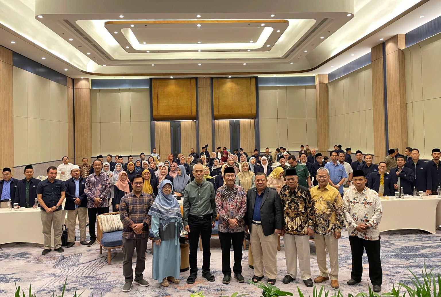 UI Bunga Bangsa Cirebon Adakan Kegiatan Pembinaan Dosen Dan Penyerahan ...